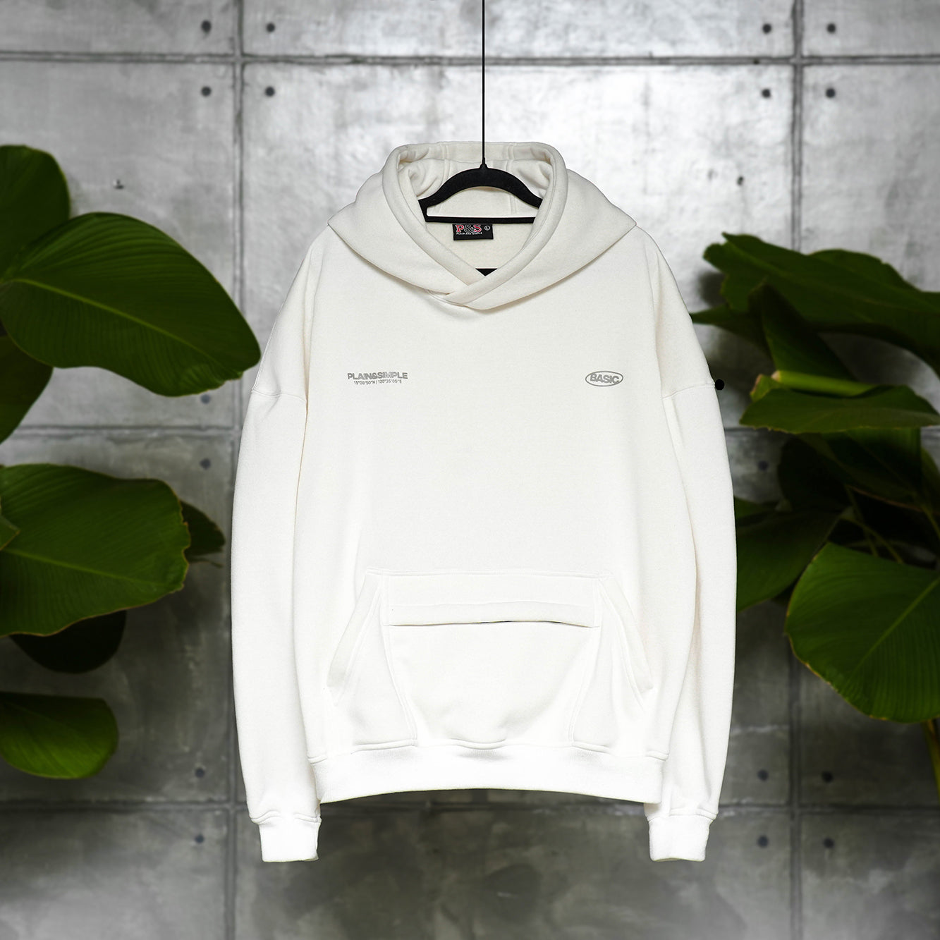 PREMIUM HOODIE IN OFF-WHITE – PLAIN&SIMPLE
